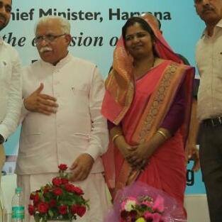 The Inspiring Story of Pushp Lata, IAS Rank 80, and a Mother of Five Year Old child |ForumIAS